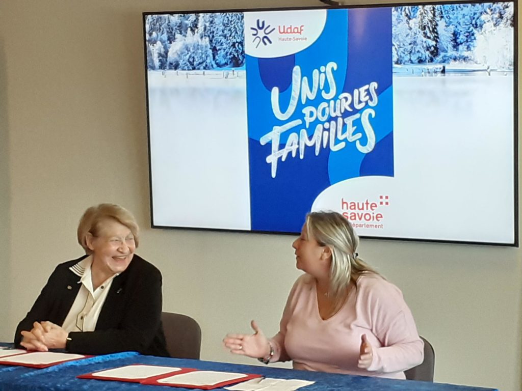 Signature d'une convention de partenariat avec le CD 74 - UDAF 74